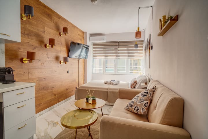 Stylish & Homy Downtown Studio @Ladadika - Salonicco