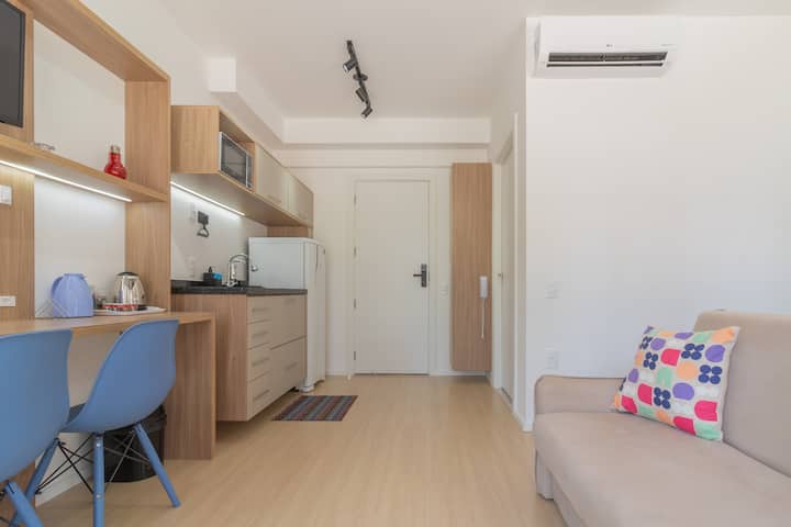 Studio Completo A 3 Min Do Metrô | Vila Madalena - São Paulo