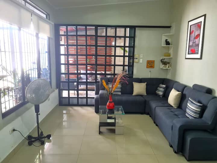 [Byt] Casa Con Piscina Privada + Ac | Relax Total - Pucallpa
