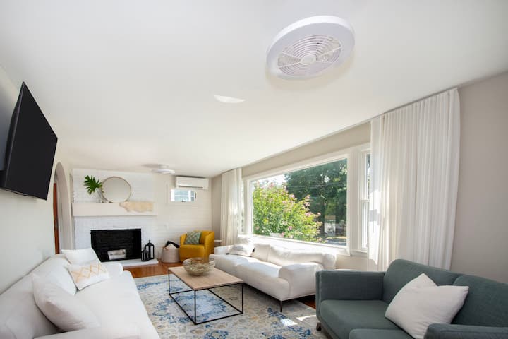 Hingham Large, Beautiful Home. Yard, Ocean Views - Boston