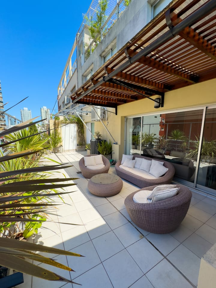 Amplio  Apartamento Con Terraza Propia Y Piscina! - Buenos Aires