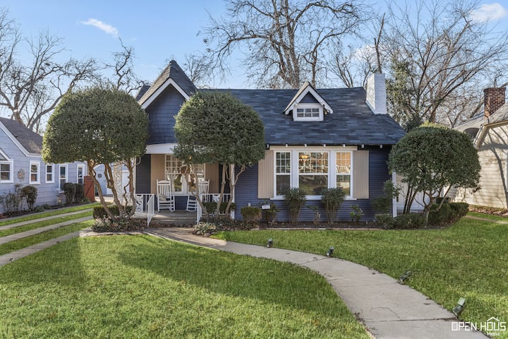 Cottage In The Village - Wichita Falls, TX