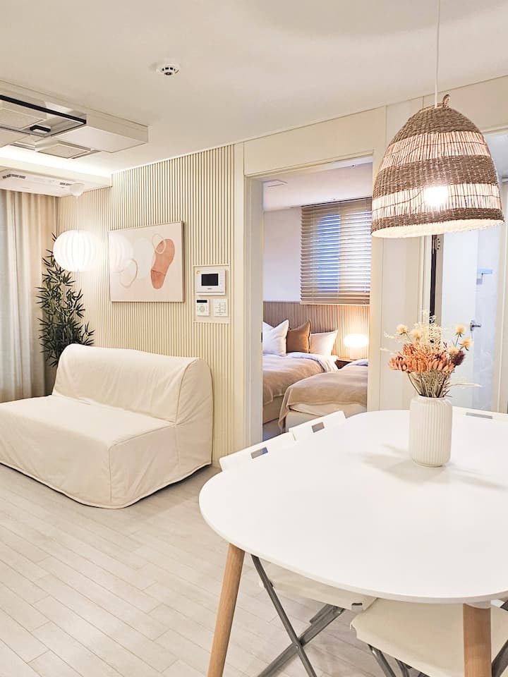 Peaceful 2br Studio Near Hongdae With Free Parking - Seoul