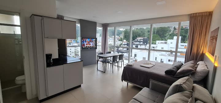 Studio Tipo 3 - Andar Alto - Florianópolis