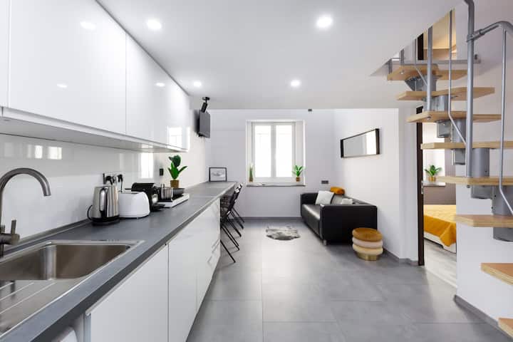 5br-10bed-4bath Modern Design A/c Beer&breakfast - Budapest