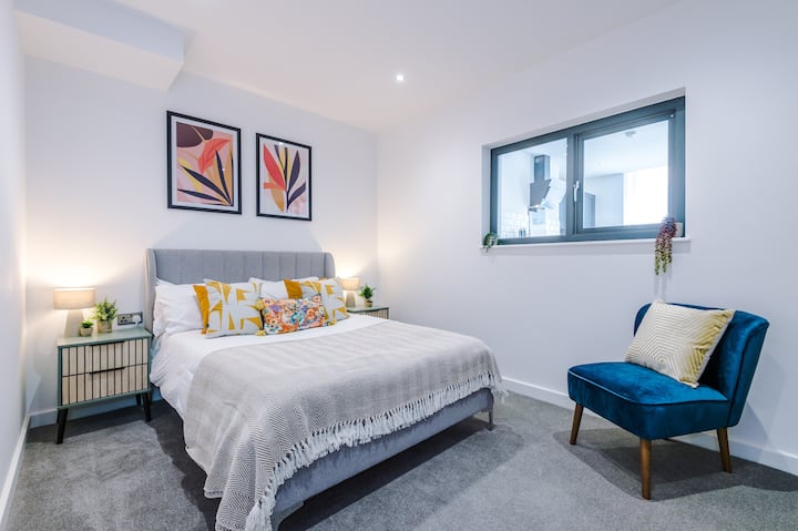 The Binding House By Guestz - キングストン・アポン・ハル