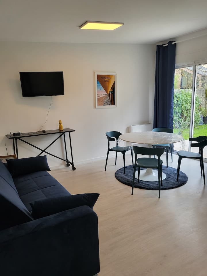 Petite Maison De Ville Au Calme. - Caen