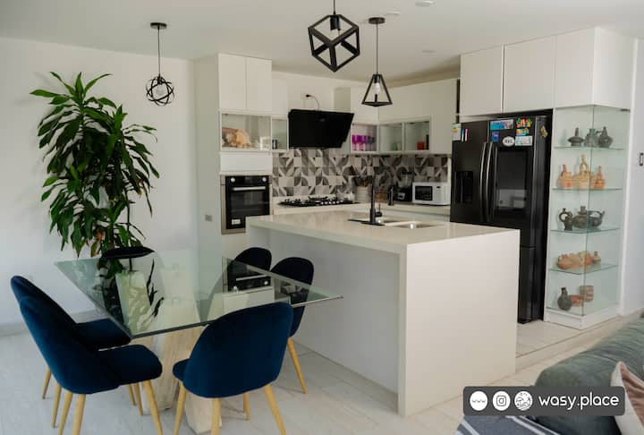 Modern Surf Retreat With Panoramic Ocean Views - Huanchaco