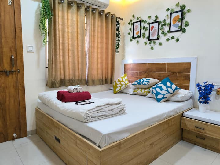 Orraica | Entire 1bhk | Balcony | Washing Machn - Indore