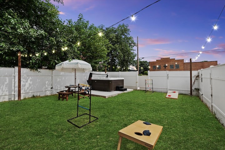 Midtown 4 Bd Home Near Downtown Detroit* Hot Tub!* - Detroit