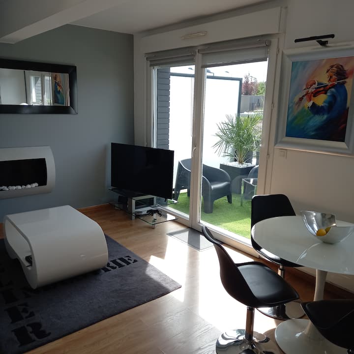 T2 50m2 Terrasse  Stade Mauroy  Prox Métro+parking - Villeneuve-d'Ascq