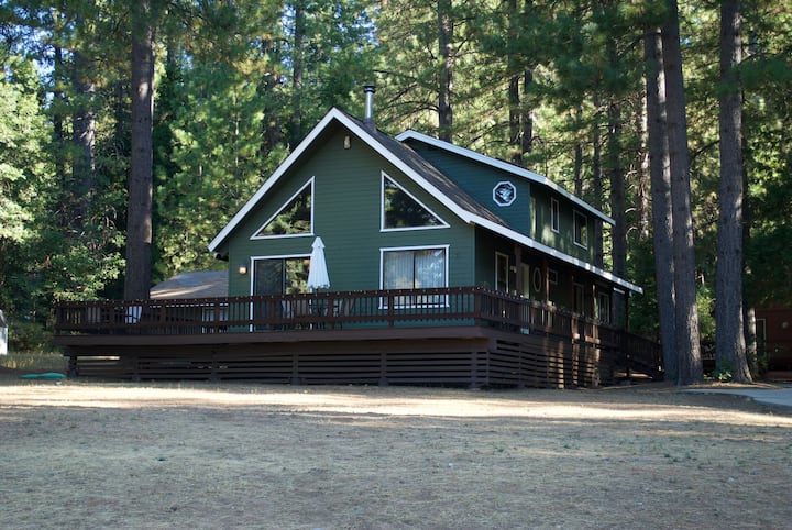 Lakefront Cabin Retreat - Arnold Getaway - Arnold, CA