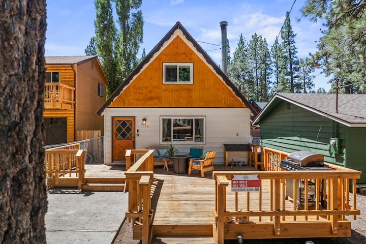 Theteddy Bear Cabin!1 Minfrom Snow Play+walk 2lake - Big Bear, CA