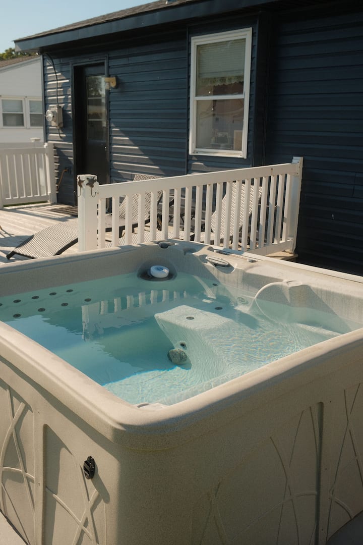 Beach Holiday Home | Private Hot Tub - Cape May Point State Park, Cape May Point