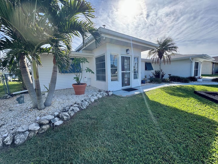 Gulf Cove Escape On Charlotte Harbor - North Port, FL