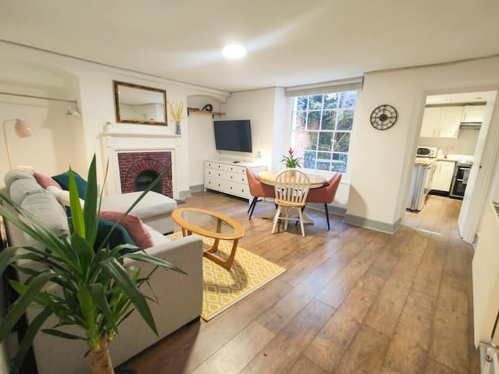 Base78, Charming Flat Near Station, Harbour & City - Bristol