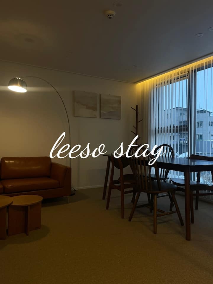 Leeso Stay Chapter.1
•청결•호텔인테리어•넷플릭스•퀸베드• - Gwangju