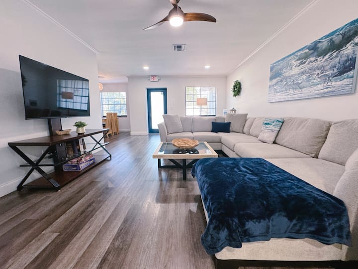 Vero Beach Paradise - 3 Br | Near Dt & Beaches - Vero Beach, FL