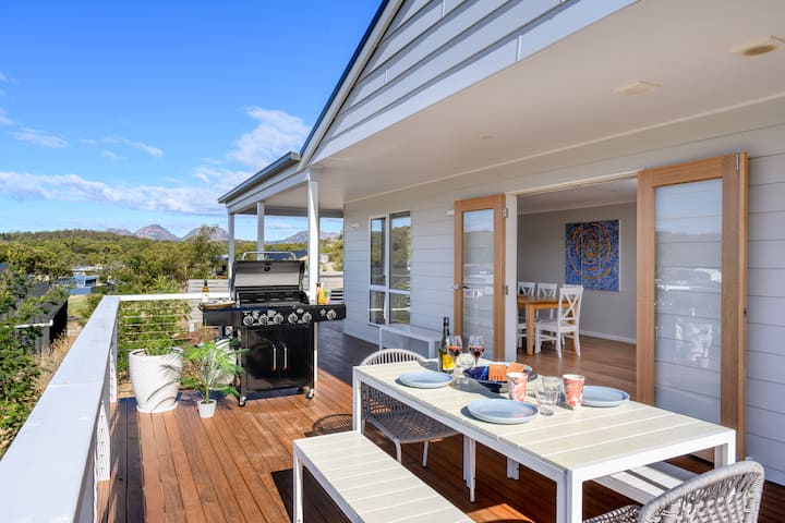 Ambience ~ A Stunning Retreat! - Coles Bay