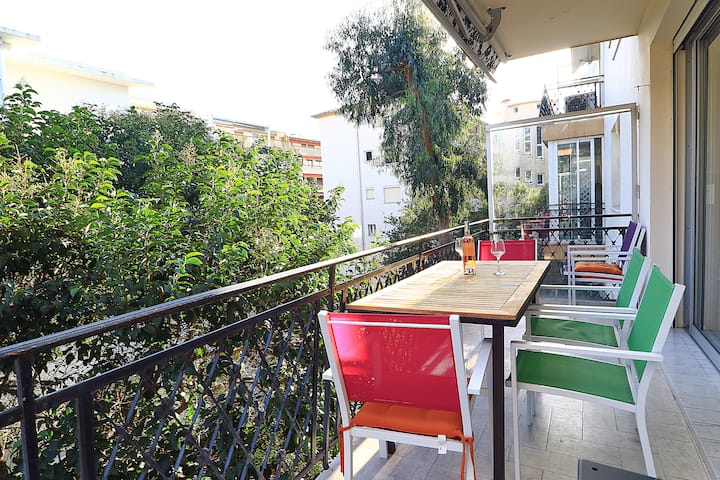 Croisette à 4 Min à Pied  Grand 55m² Avec Balcon - Cannes