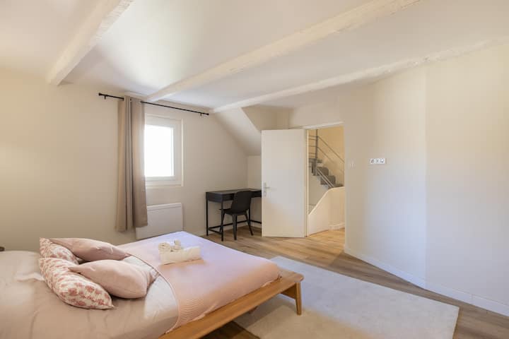 Le Triplex - 8 Pers - Hypercentre - Wifi - L'Isle-sur-la-Sorgue
