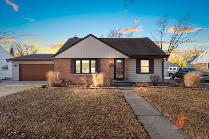Home Near Lambeau - グリーン・ベイ, WI