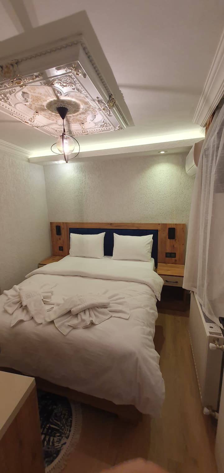 Bolcello Hotel 
ÇIft Kişilik Oda - İstanbul