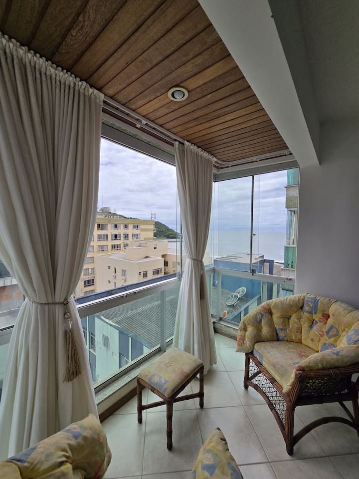 Apartamento Pé Na Areia Em B C. - Balneario Camboriú