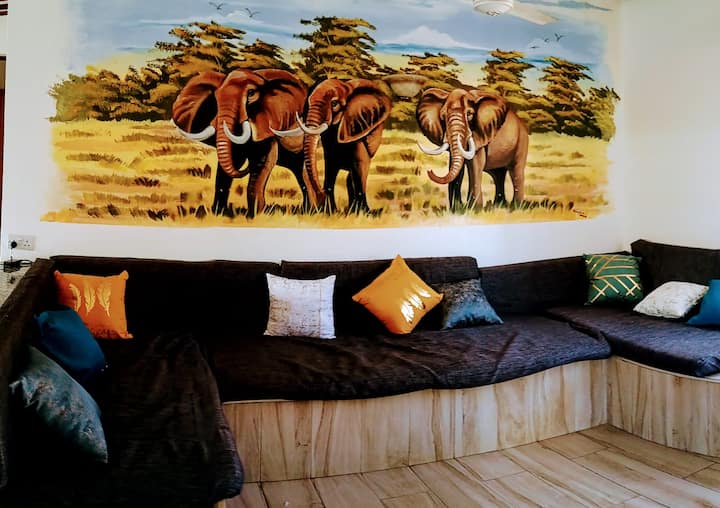 Cozy House With Pool - Kenya