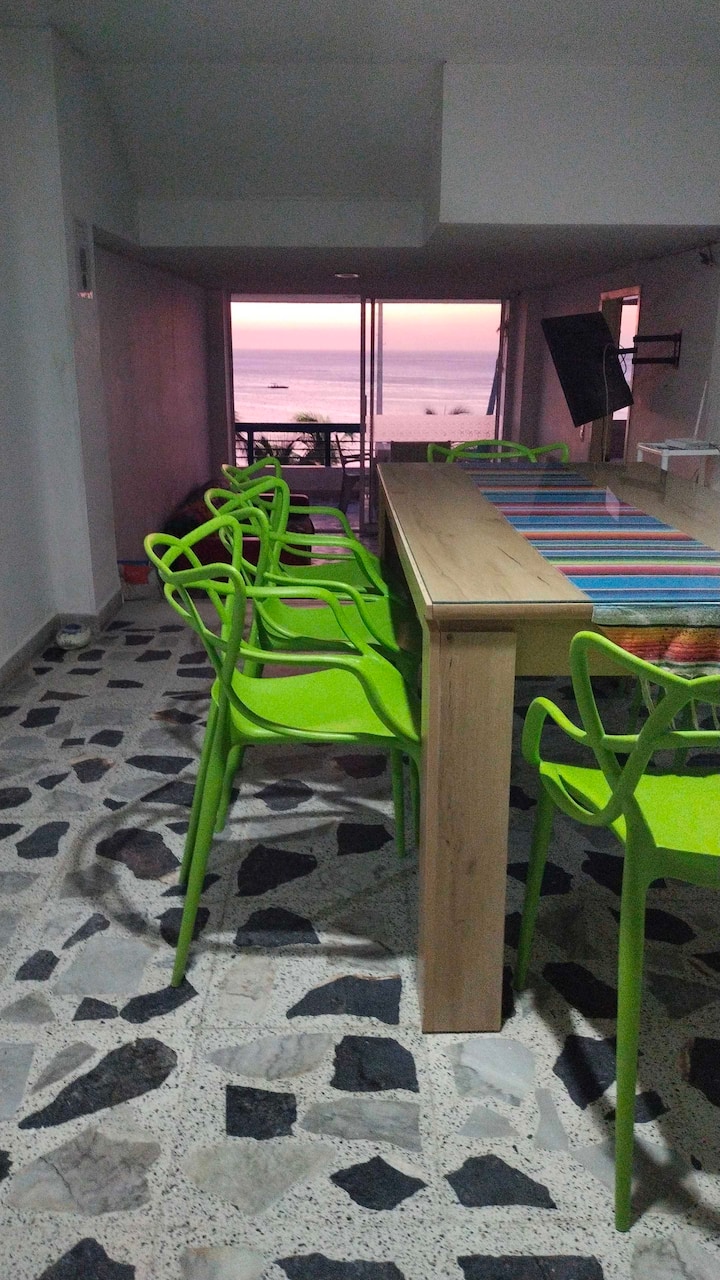 Apartamento Frente A La Playa - Santa Marta, Colombia