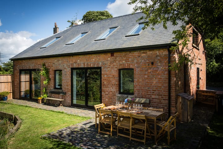 Contemporary Barn Retreat/amazing Countryside View - Tenby