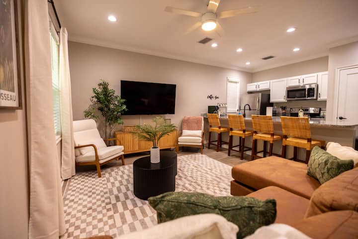 Prime Location-comfy&clean&cozy-5 Min To Downtown - Tampa, FL