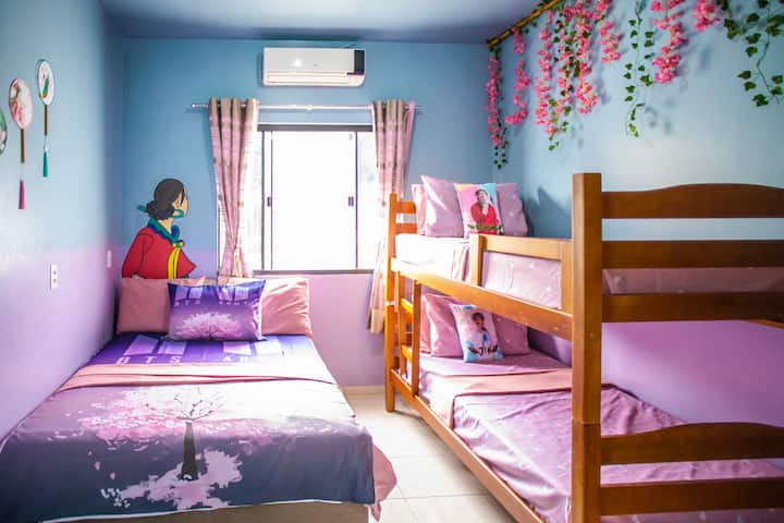 Na Quadra Do Beto Carrero! Ar+netflix+vaga+cozinha - Penha