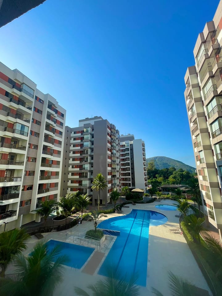 Apartamento No 7° Andar Com Piscina E Garagem - Caraguatatuba