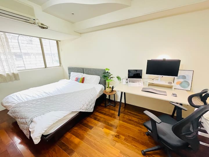 [Digital Nomad Stays]專業工作站｜高速網路｜高生產力｜大採光 - Taipei