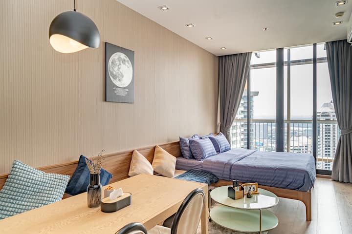 39th Floor Modern Apartment At Sukhumvit 24 - Bangkok
