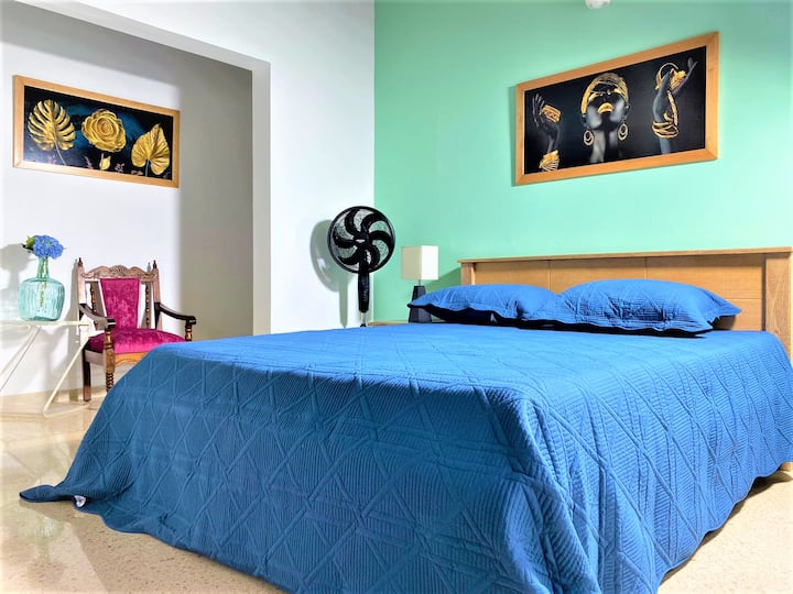 Magnifico Aparta-estudio Totalmente Amueblado. - Medellín