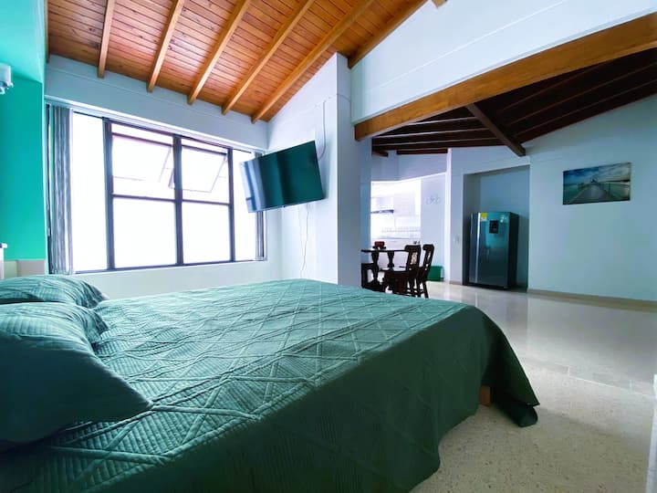 Magnifico Aparta-estudio Totalmente Amueblado. - Medellín