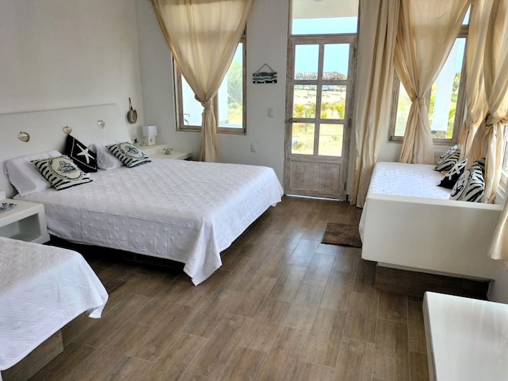 Frente Al Mar, Salida Privada A La Playa - Máncora