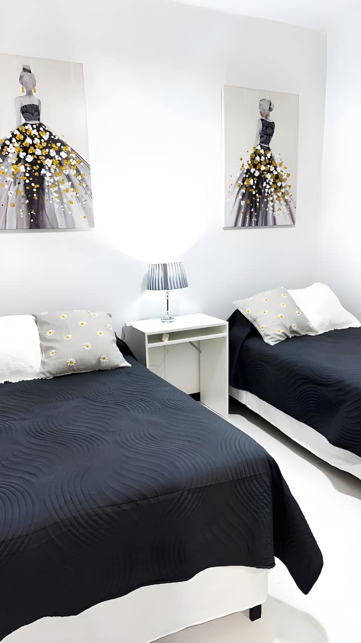 White Cos Gaudi 2024 - L'Hospitalet de Llobregat