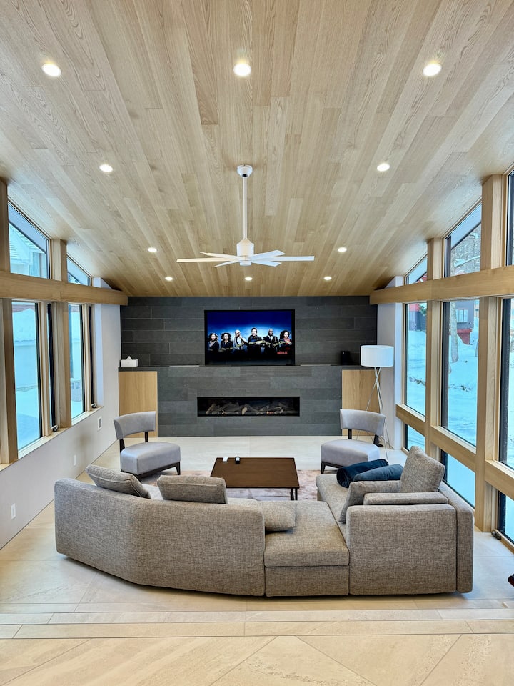 Villa Lily: Luxe. Japanese Bath & Fireplace - Hakuba