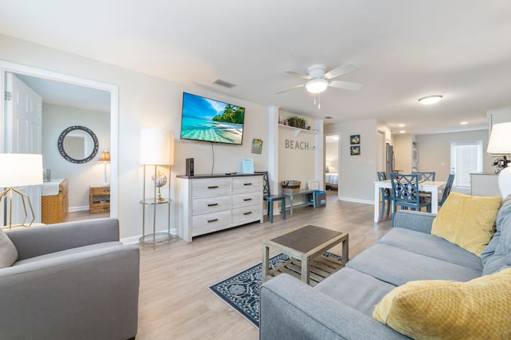 Pet Friendly Beach Apartment - セント・オーガスティーン・ビーチ, FL