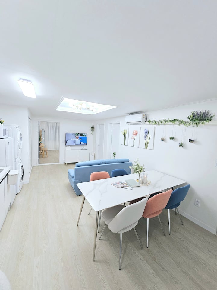 New(walk 5min)hongdae Station/3room/family Room - Seúl