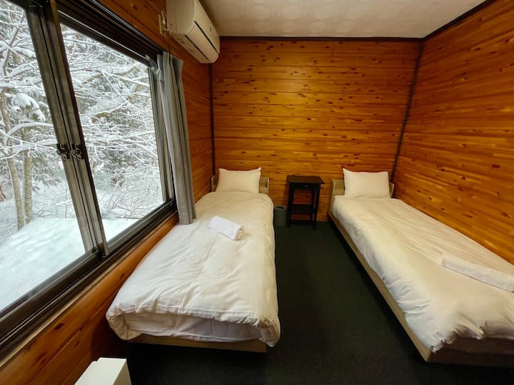 Self Contained Small Apartment/5min Walk Togondola - Hakuba