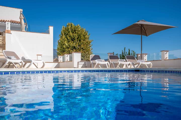 Stunning Villa Nerja/punta Lara - España