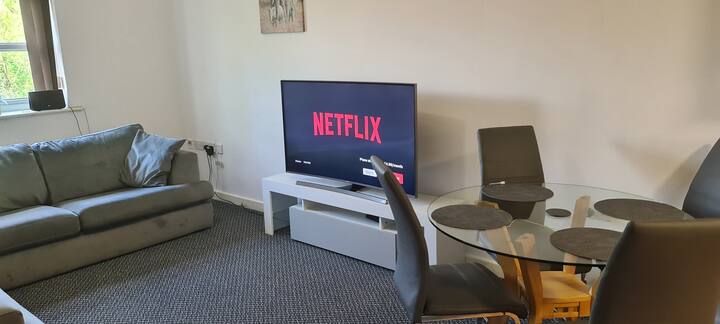 Lovely Two Bed Flat In Farnworth Bolton - Bolton