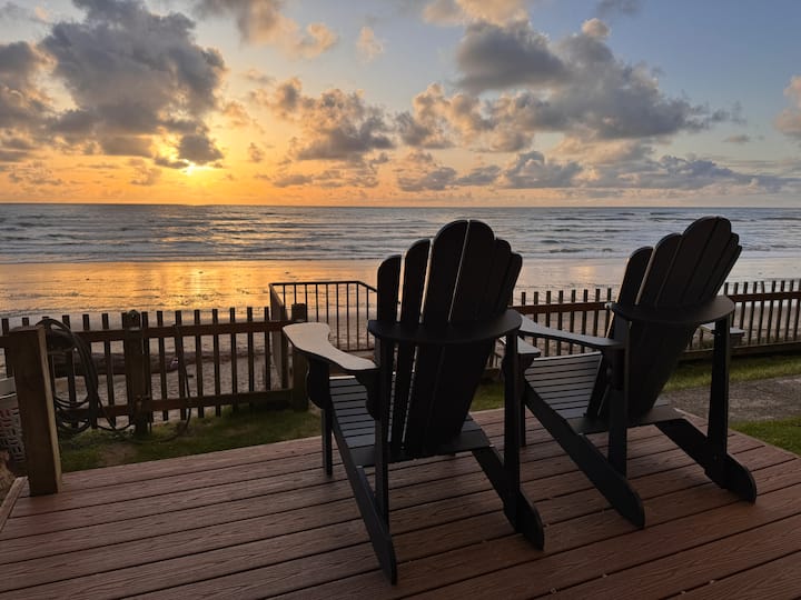 Purplemoon3:beachfront Home W/private Beach Access - Lincoln City, OR