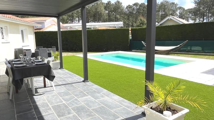 Villa Bisca, Maison De Vacances Avec Piscine - Biscarrosse