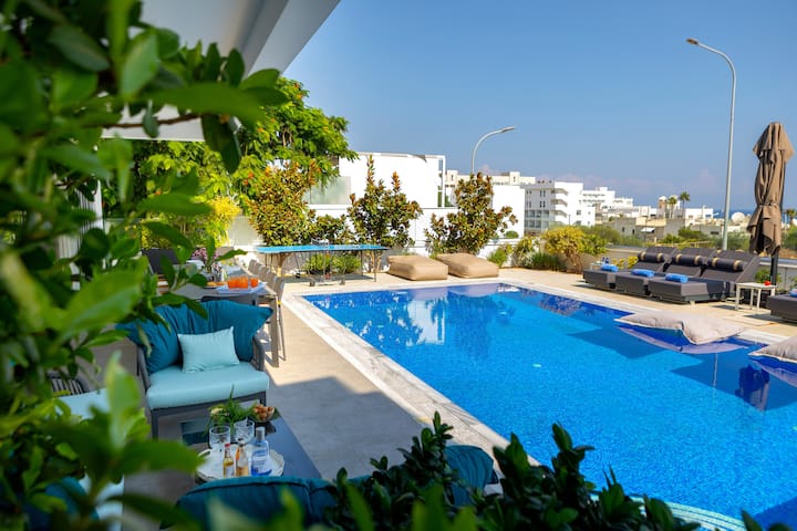 Fig Tree Bay Residences 7, Elevator, Pool, Sauna! - Ayia Napa