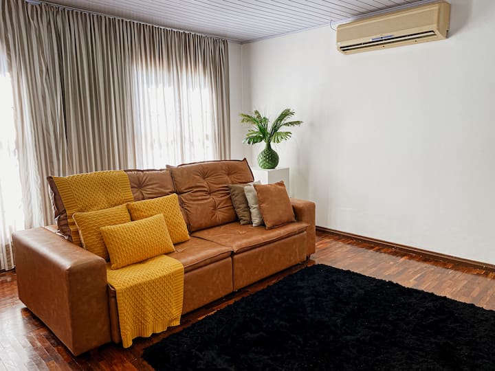 Casa Ampla Com 1 Suites E 2quartos E Churrasqueira - Foz do Iguaçu